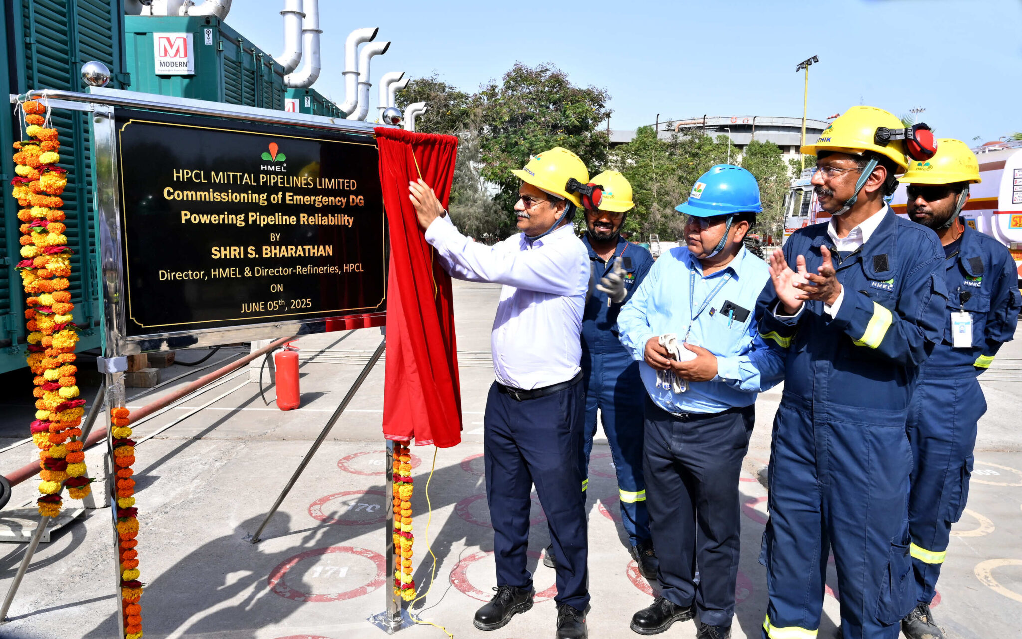 Director-HMEL & Director-Refineries, HPCL, Visits Mundra Facility ...
